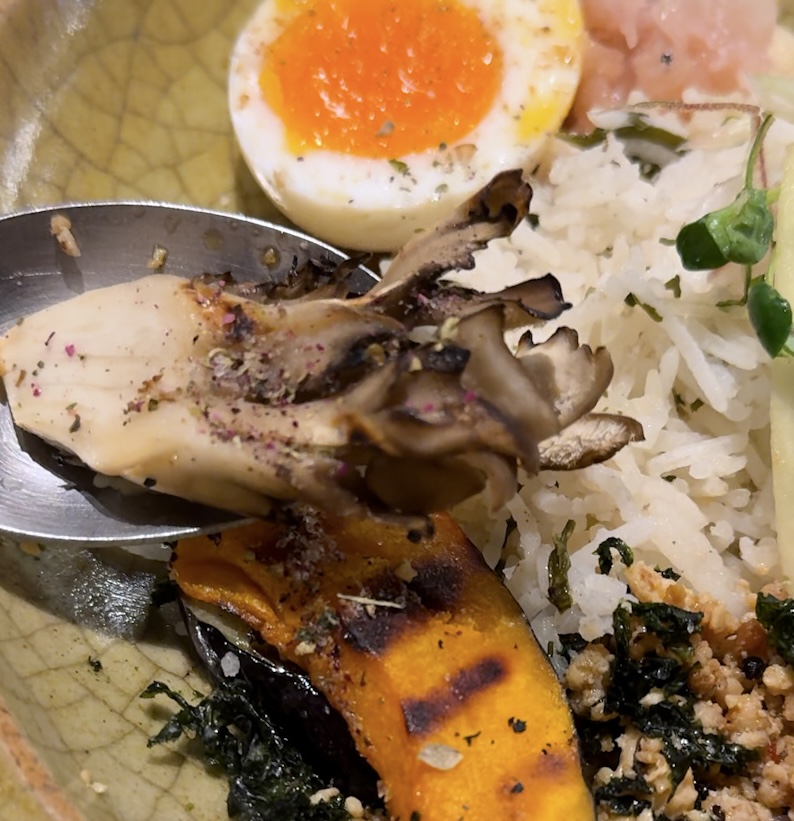 【京都グルメ】カレーの『SPICE GATE (スパイスゲート）』で朝カレーを堪能して来ました！ - 涼子と英人の日常生活、グルメと旅